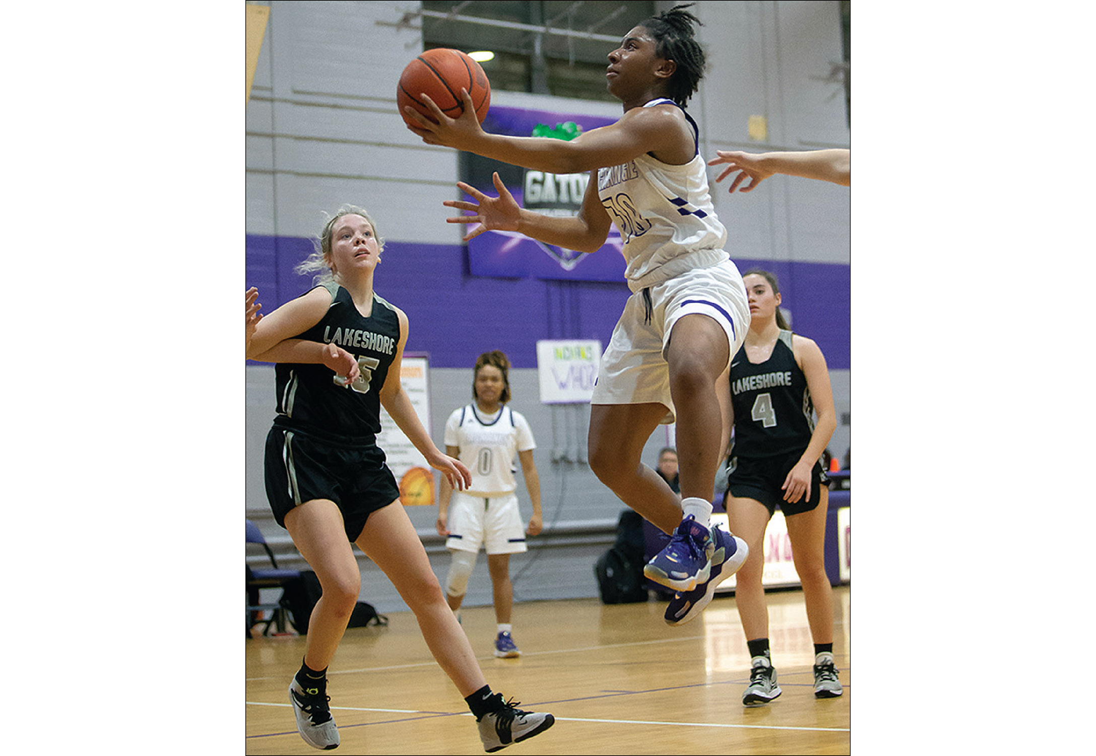 Like a champ: Gators outclass Lakeshore - American Press | American Press