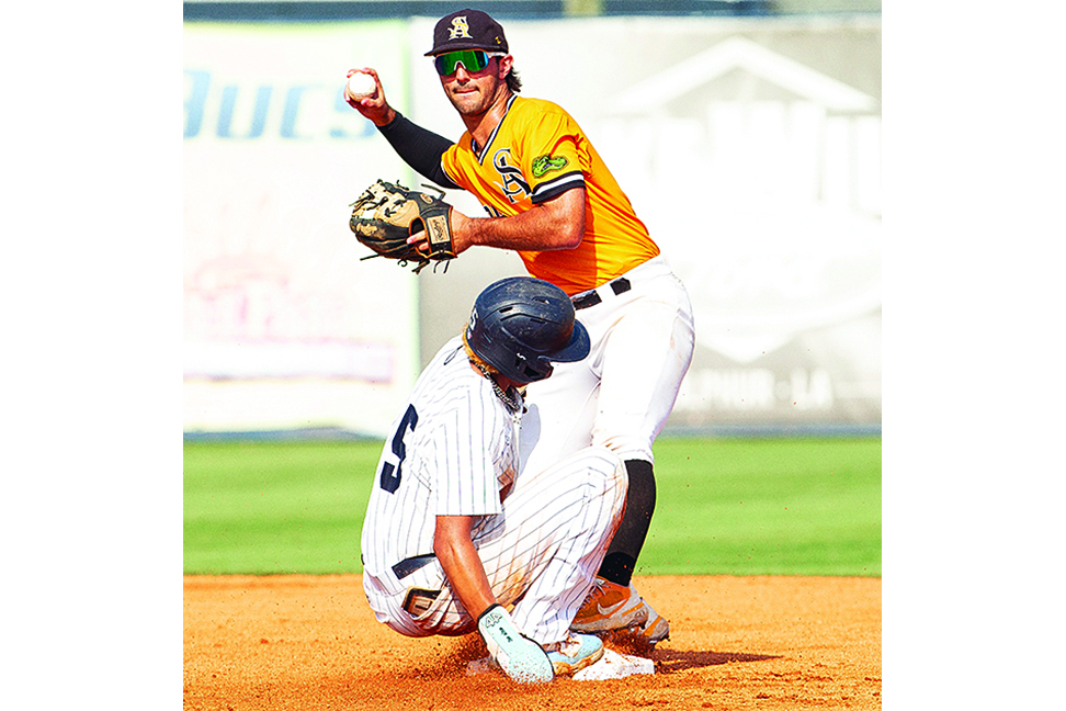 St. Amant eliminates No. 1 Barbe - American Press | American Press