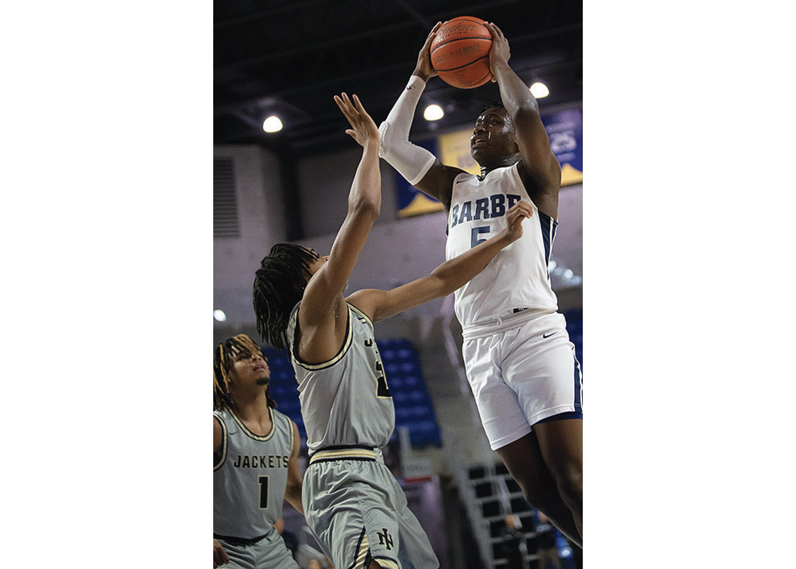 NISH scores big road win over Bucs | American Press