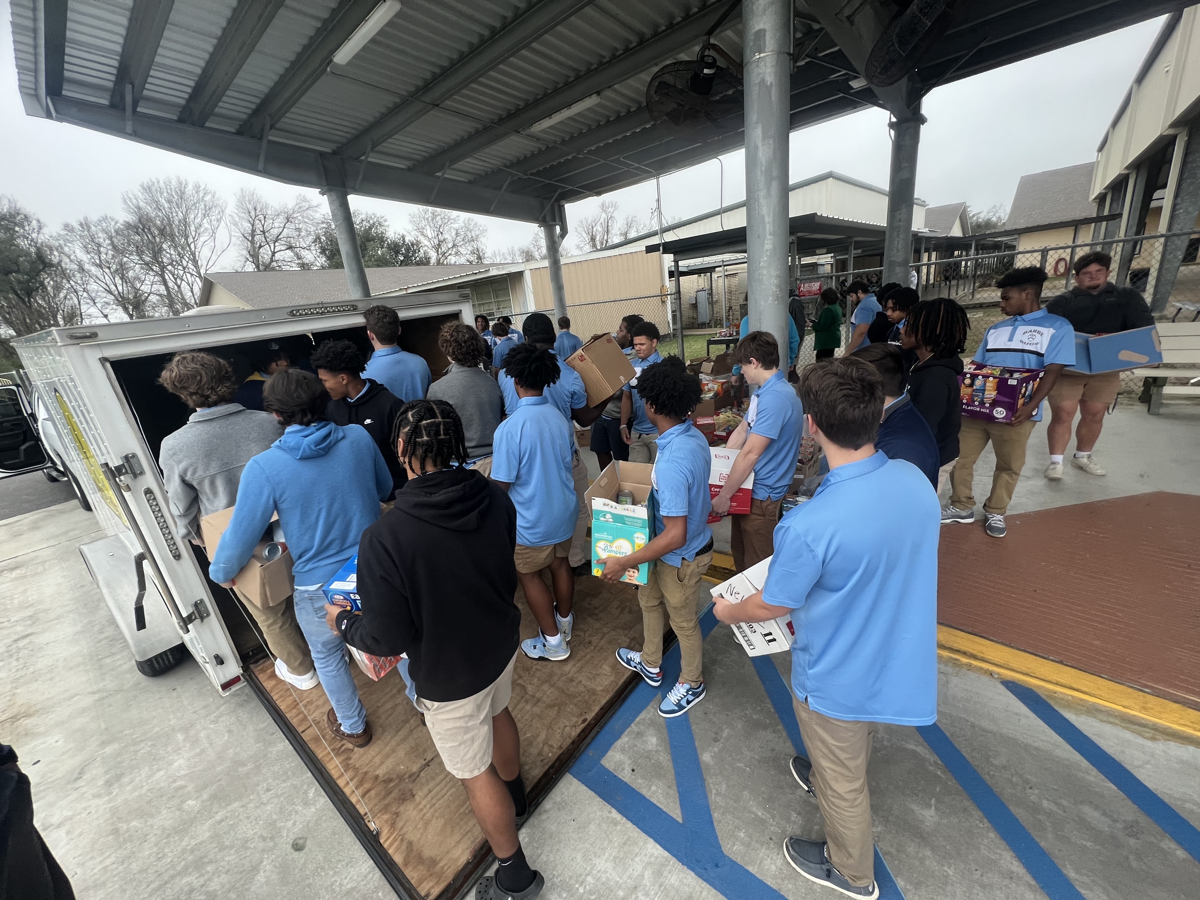 PHOTO GALLERY: AA Nelson canned food drive | American Press