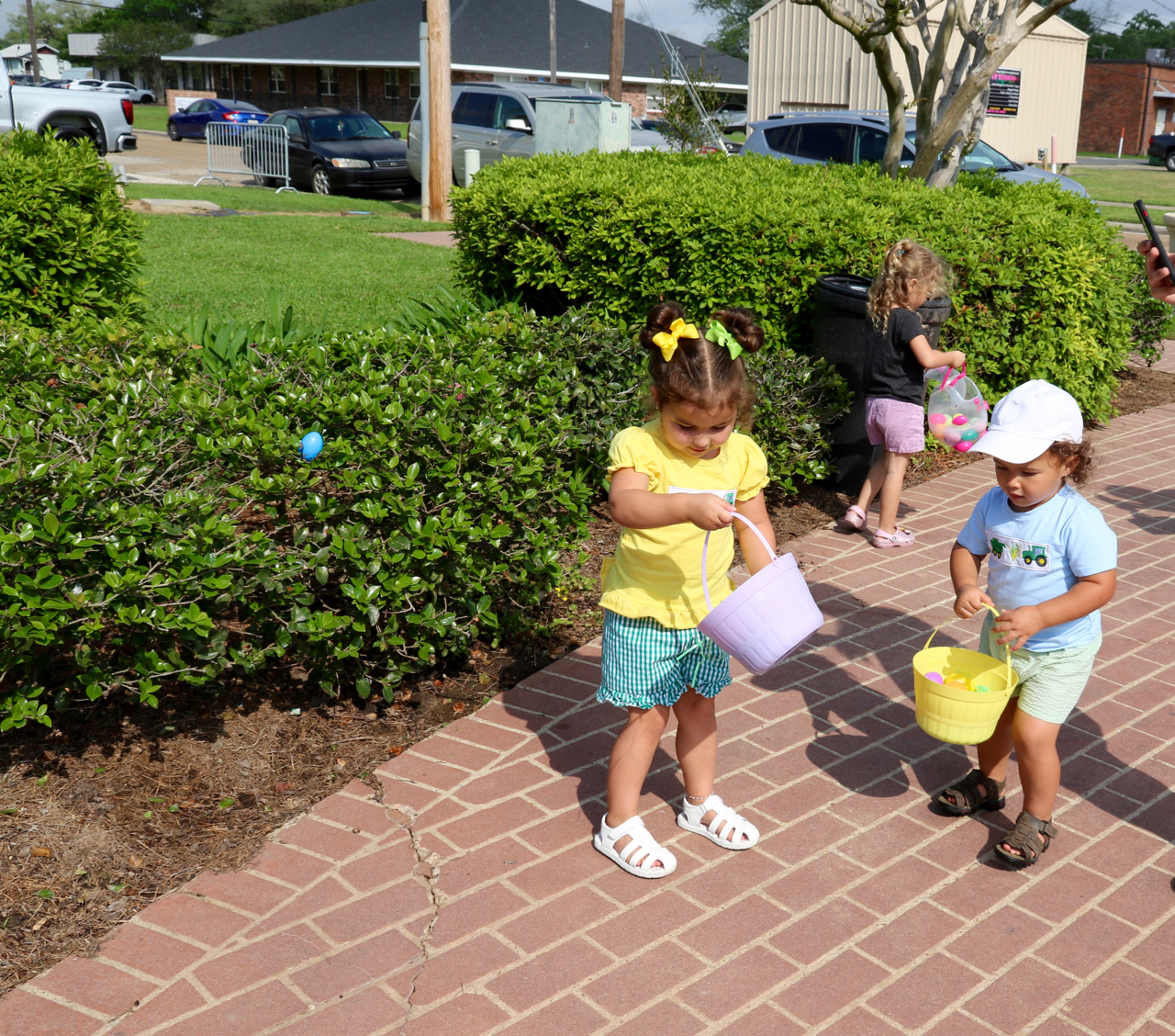 PHOTO GALLERY: Toddler Time Easter egg hunt | American Press