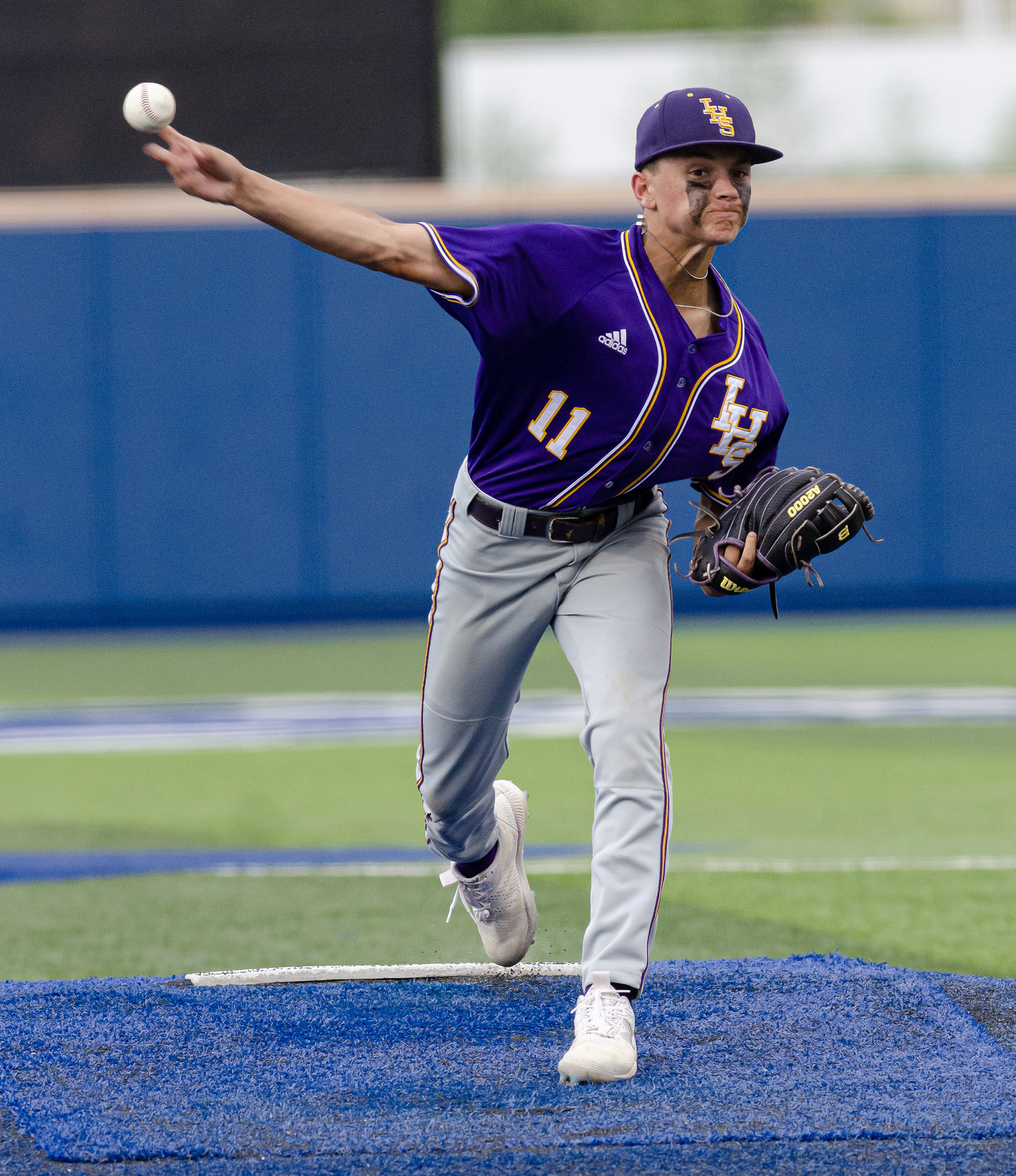 PHOTO GALLERY: St. Louis blanks Iowa in District 3-3A game | American Press