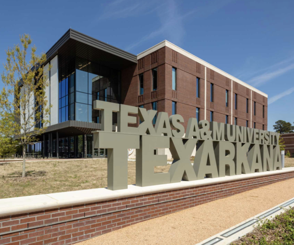 Stray bullet strikes college baseball player during game, Texas police ...