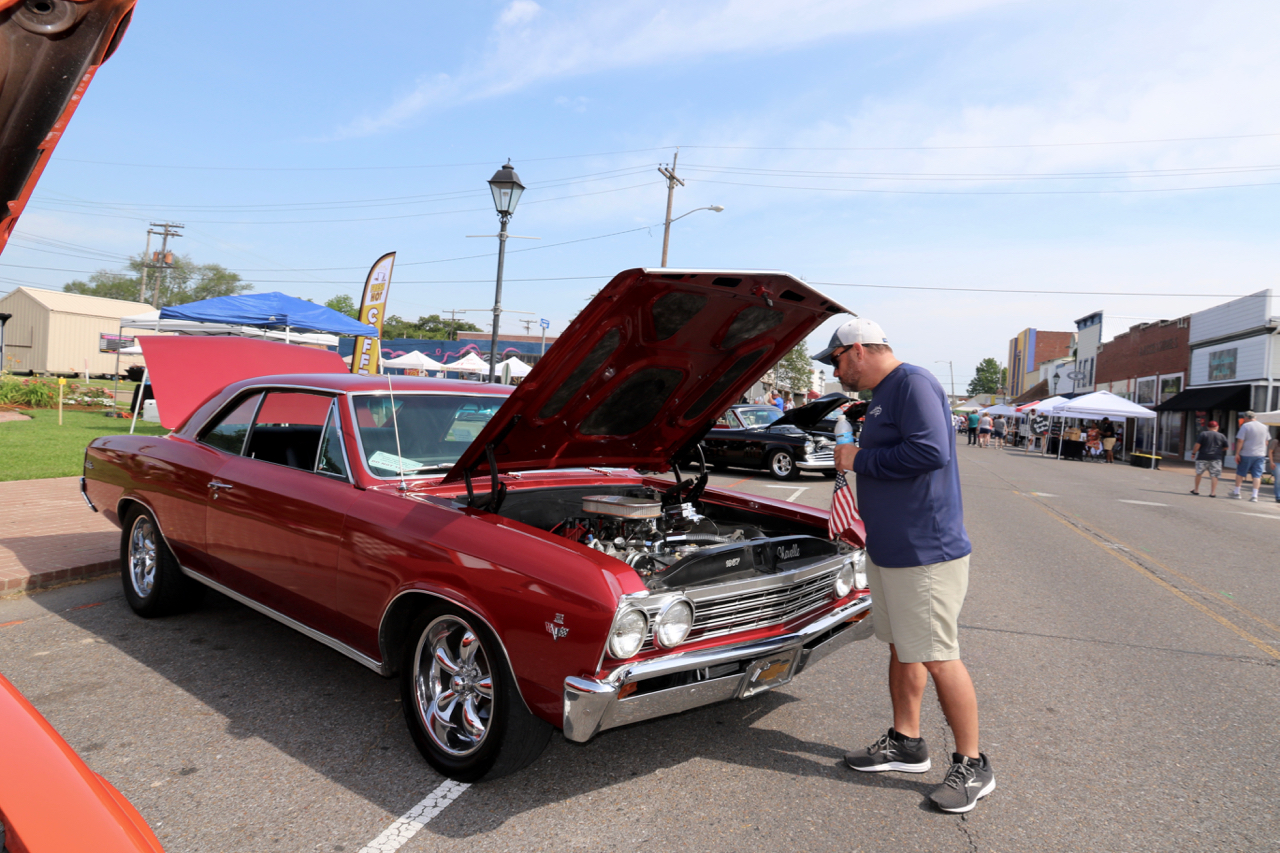 PHOTO GALLERY: Down ON Main Street car show | American Press