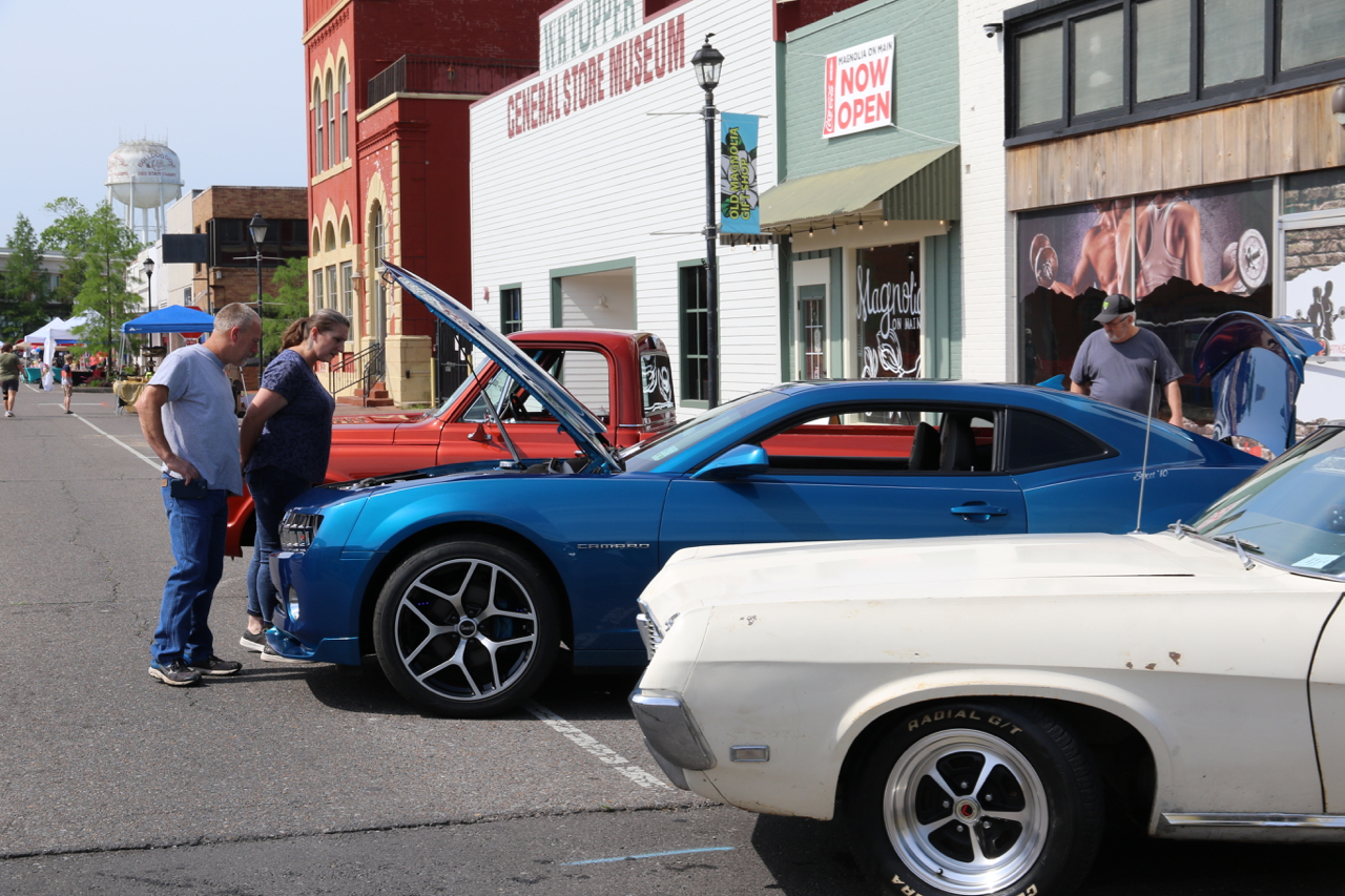 PHOTO GALLERY: Down ON Main Street car show | American Press