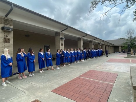 PHOTO GALLERY: St. Louis graduates visit Our Lady Queen of Heaven ...