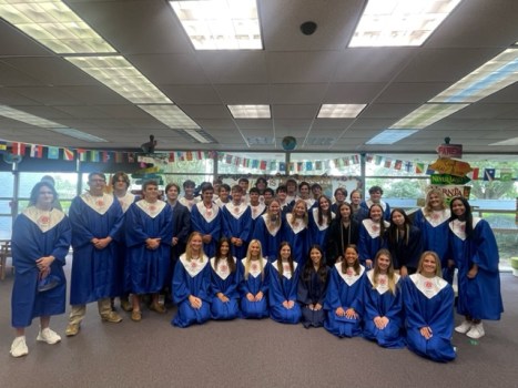 PHOTO GALLERY: St. Louis graduates visit Our Lady Queen of Heaven ...