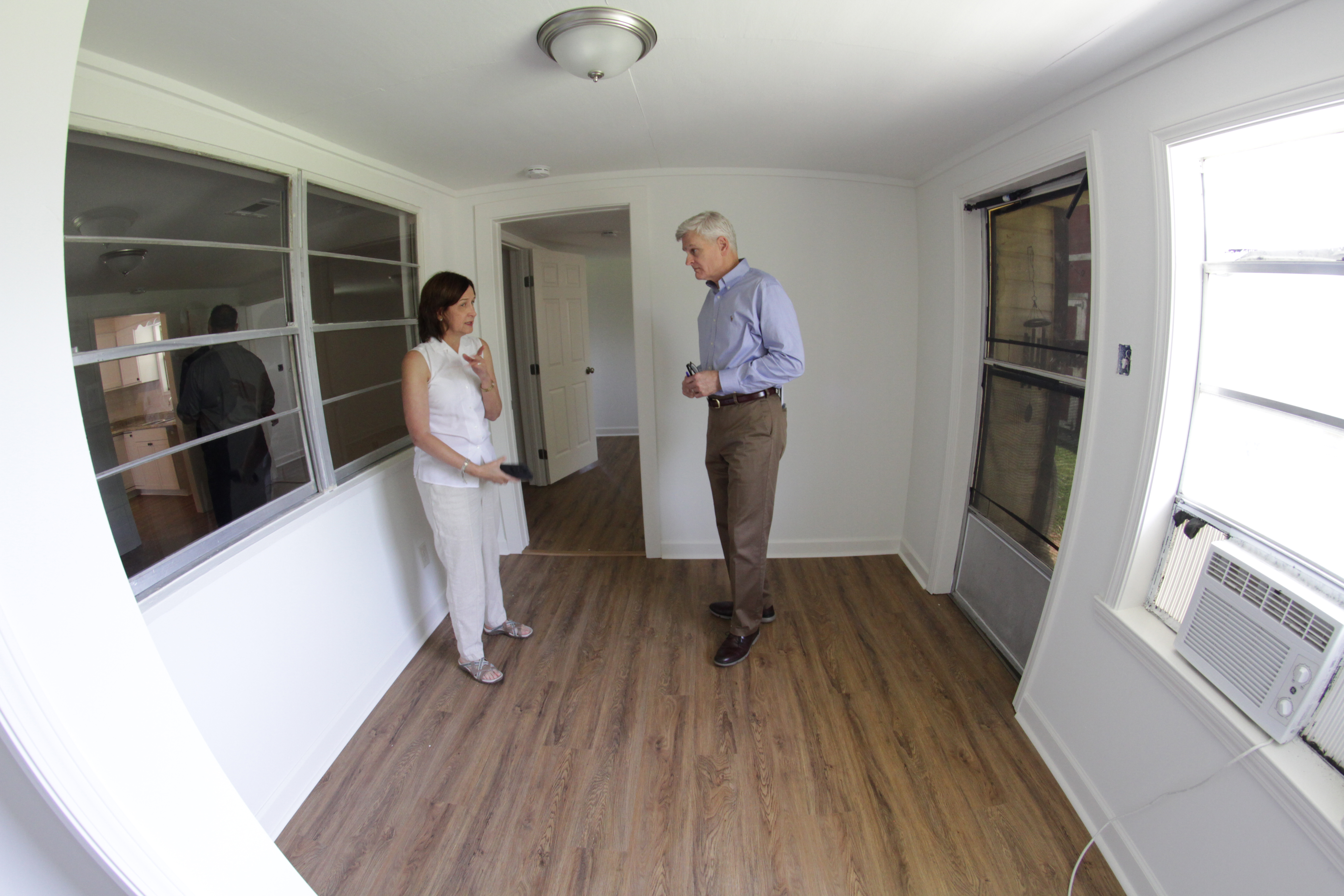 U.S. senator visits home of Lucille Hebert, 92, in Lake Charles ...