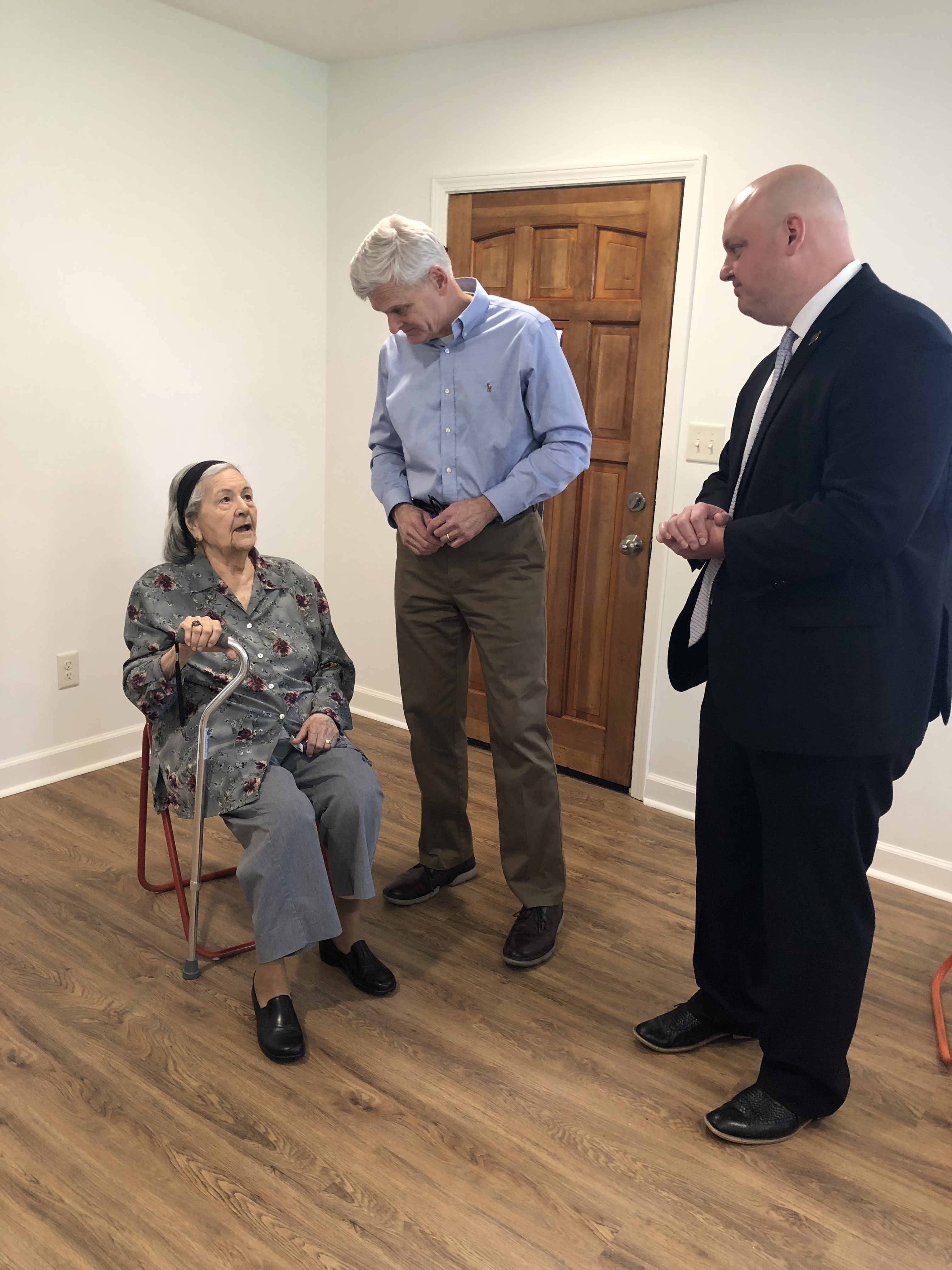 U.S. senator visits home of Lucille Hebert, 92, in Lake Charles ...