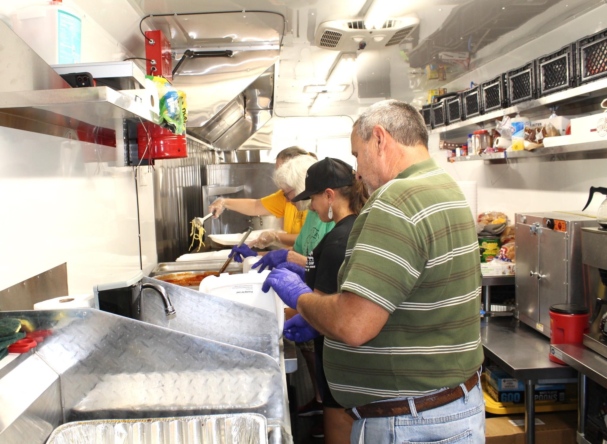PHOTO GALLERY: Louisiana Baptist Disaster Relief feeds evacuees, first ...
