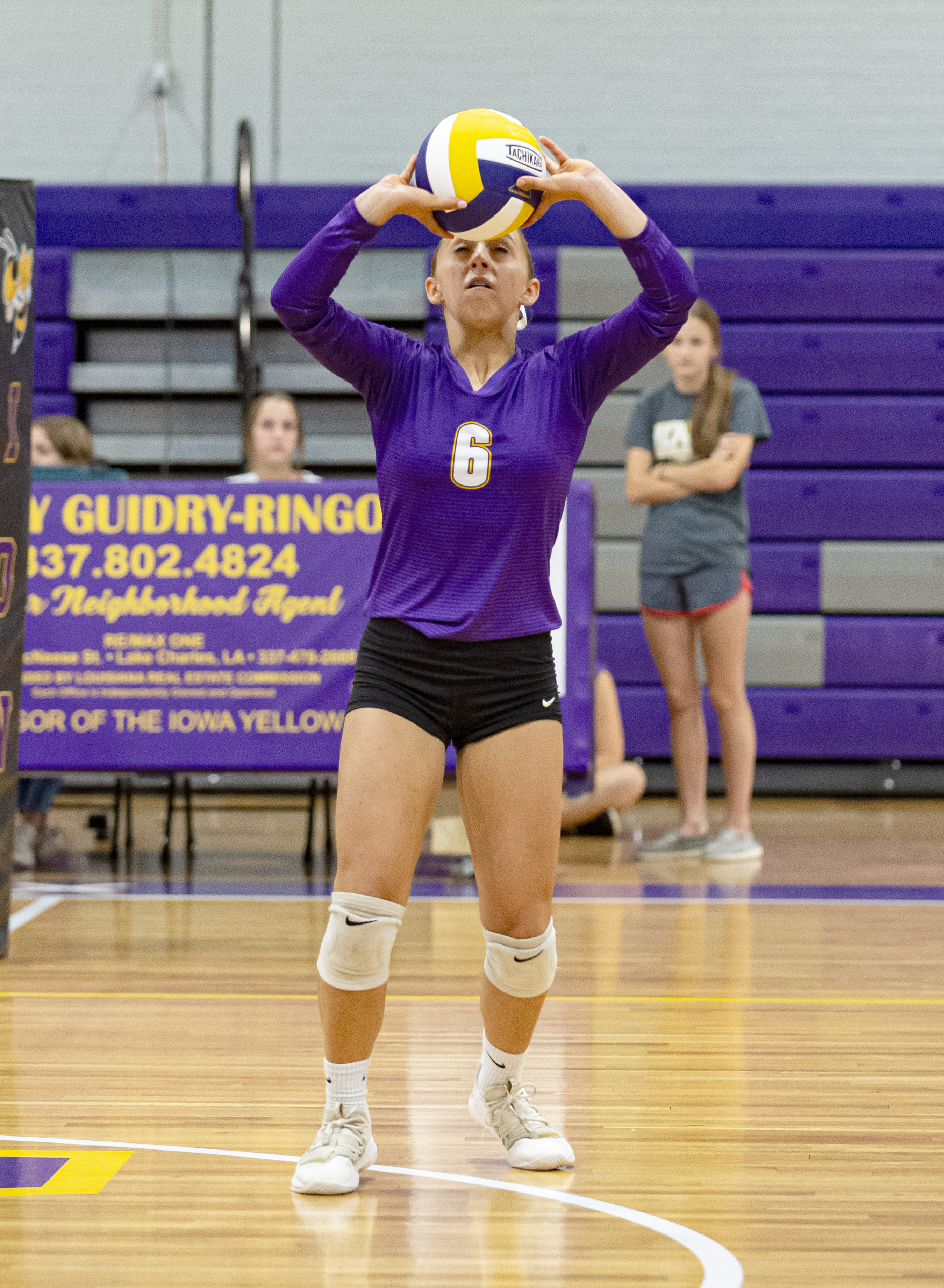 PHOTO GALLERY: St. Louis beats Iowa in five sets - American Press ...