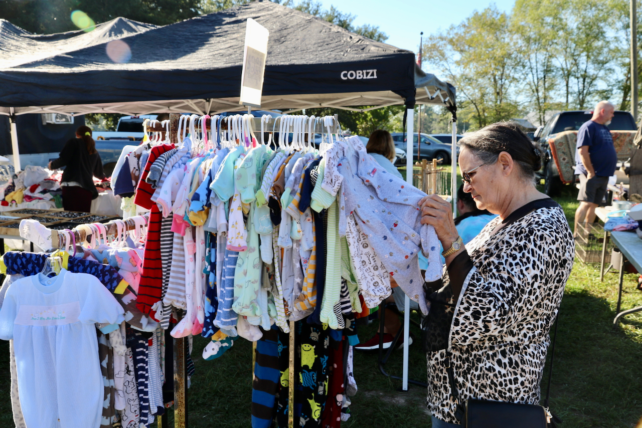 PHOTO GALLERY: Re-Thunk Junk Flea Market Trail - American Press ...