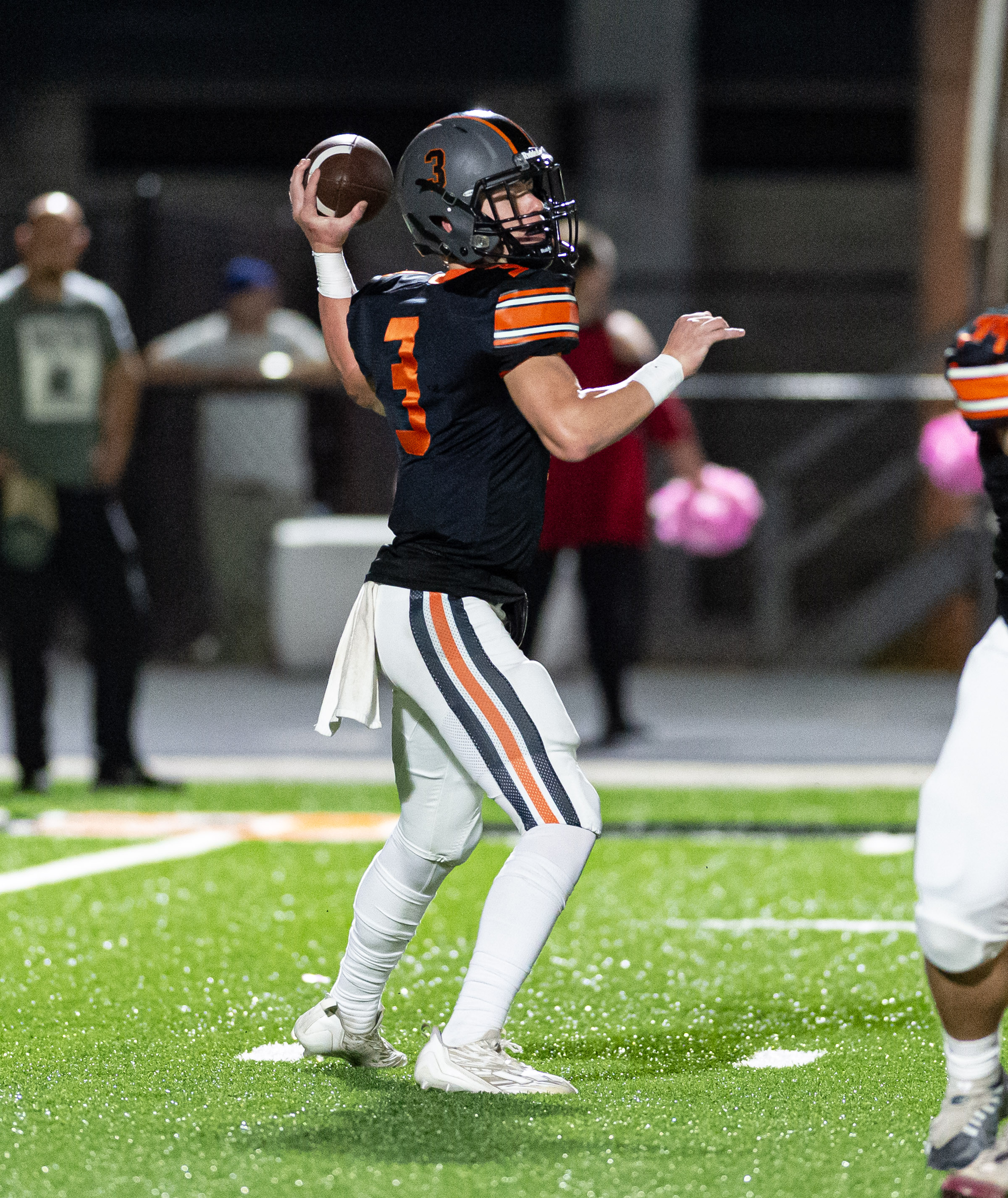 PHOTO GALLERY: Zeno runs for 192 yards, Jennings beat Westlake 49-8 ...