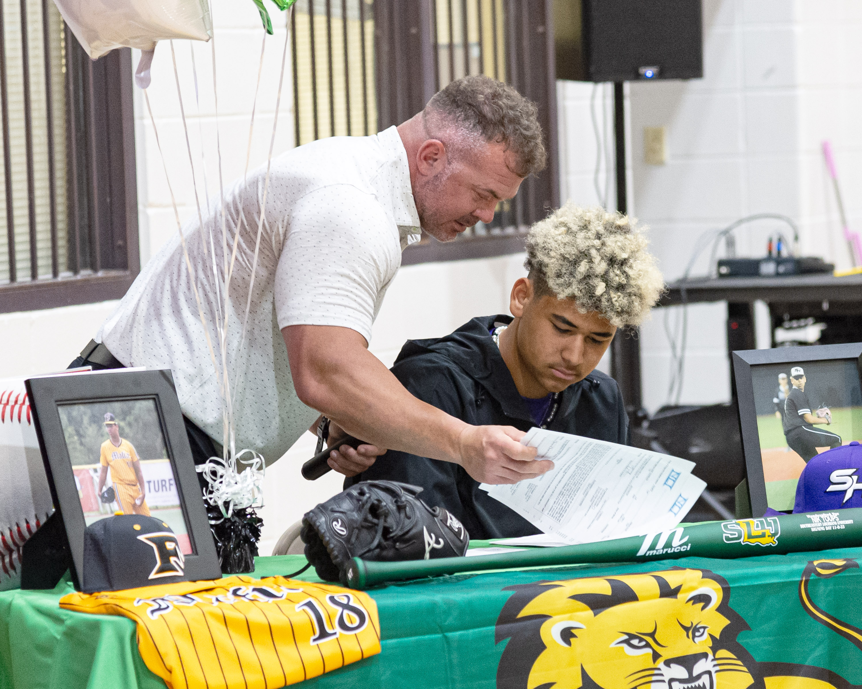 PHOTO GALLERY: National Signing Day in Southwest Louisiana | American Press