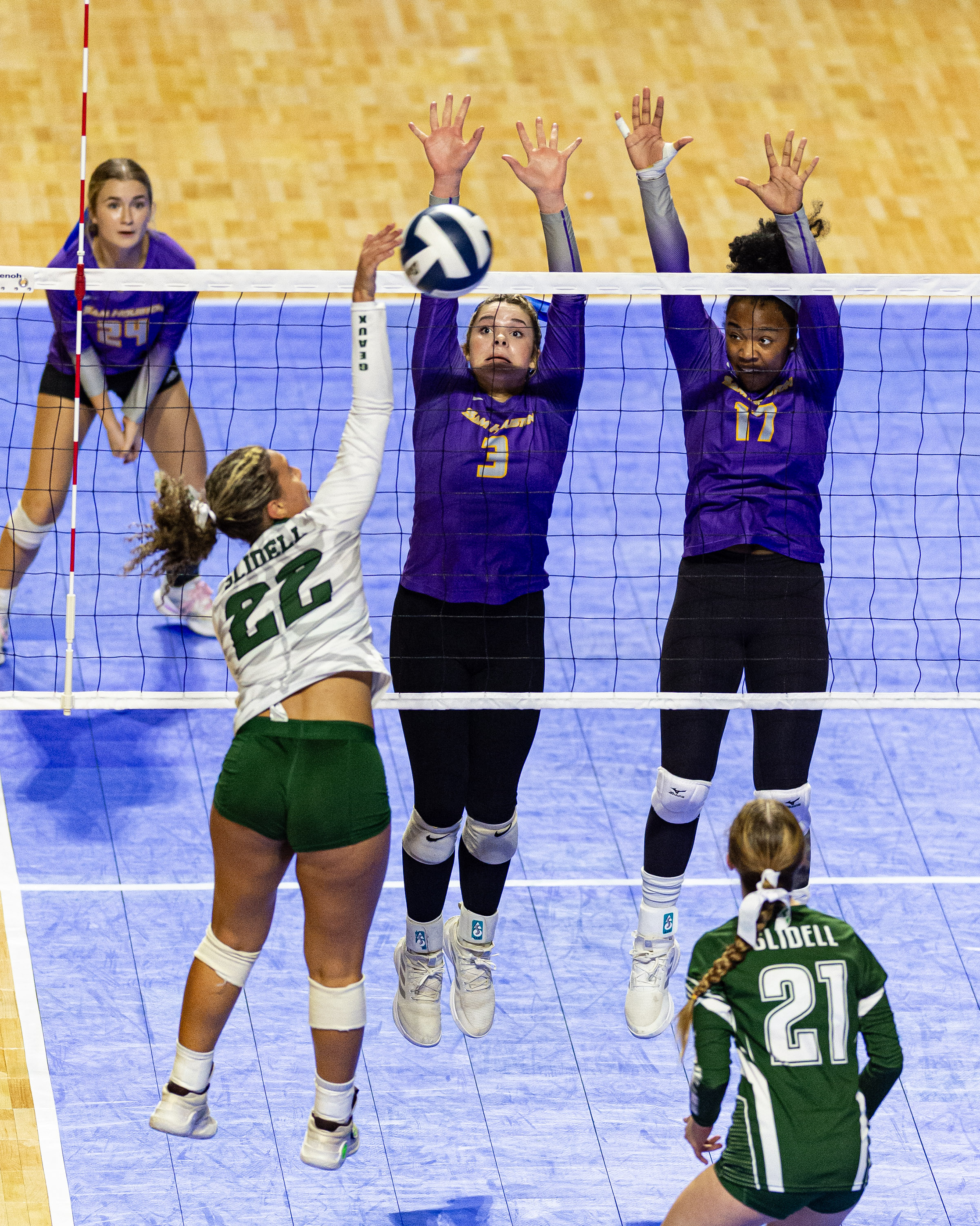 PHOTO GALLERY: Sam Houston volleyball falls in quarterfinals - American ...