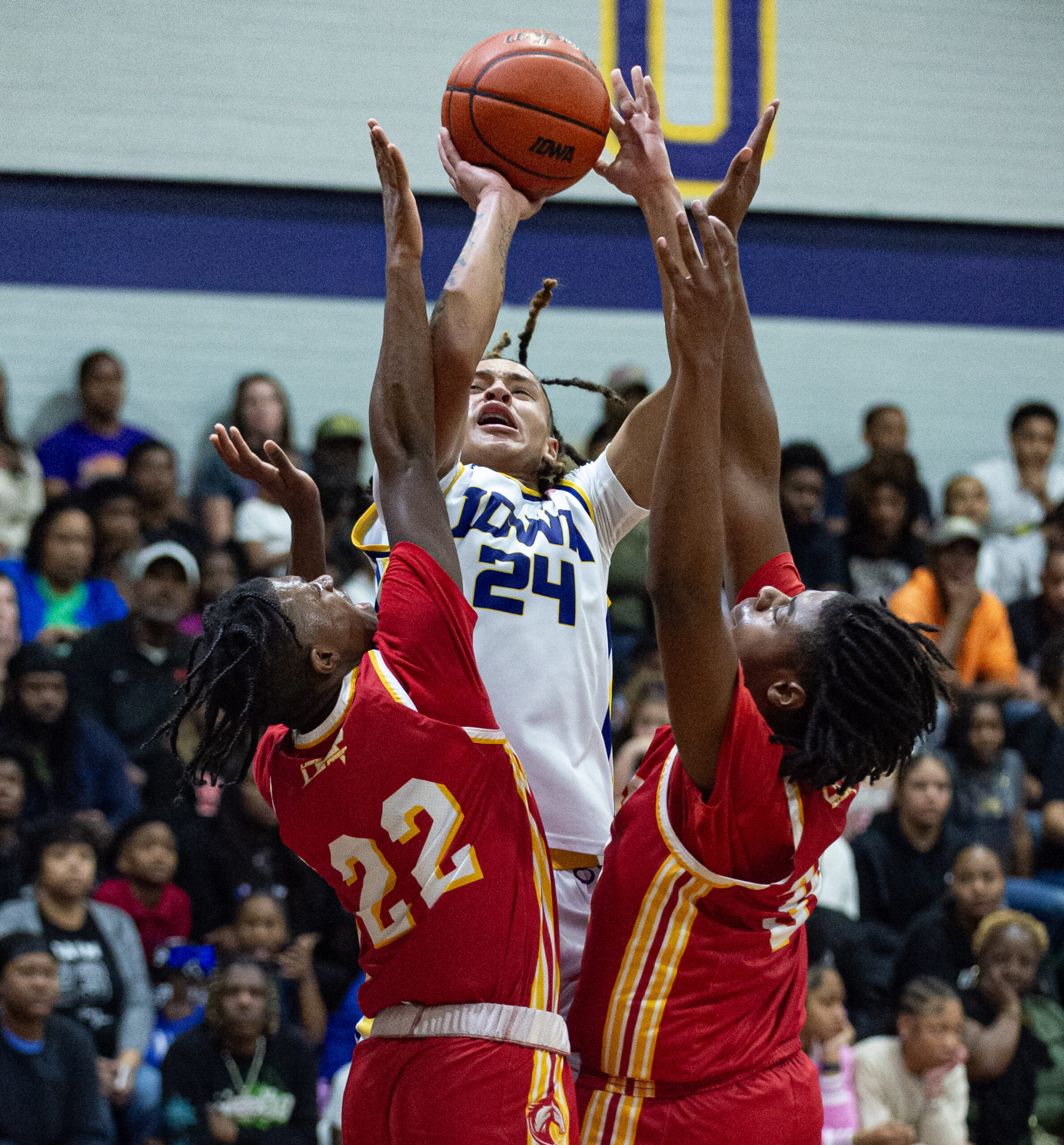 Iowa at ease this go round | American Press