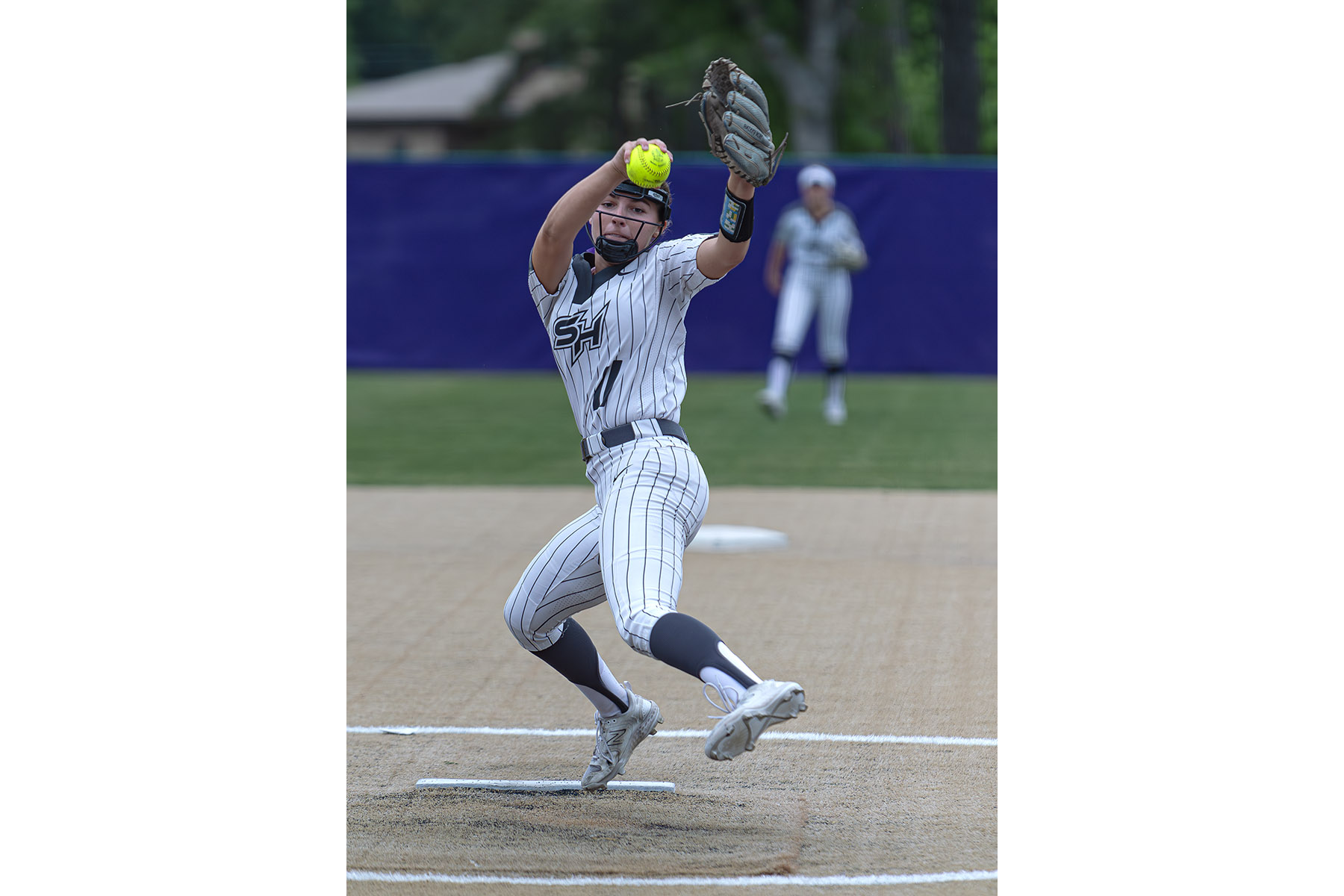 Mire fans 12, Broncos shut out Yellow Jackets | American Press